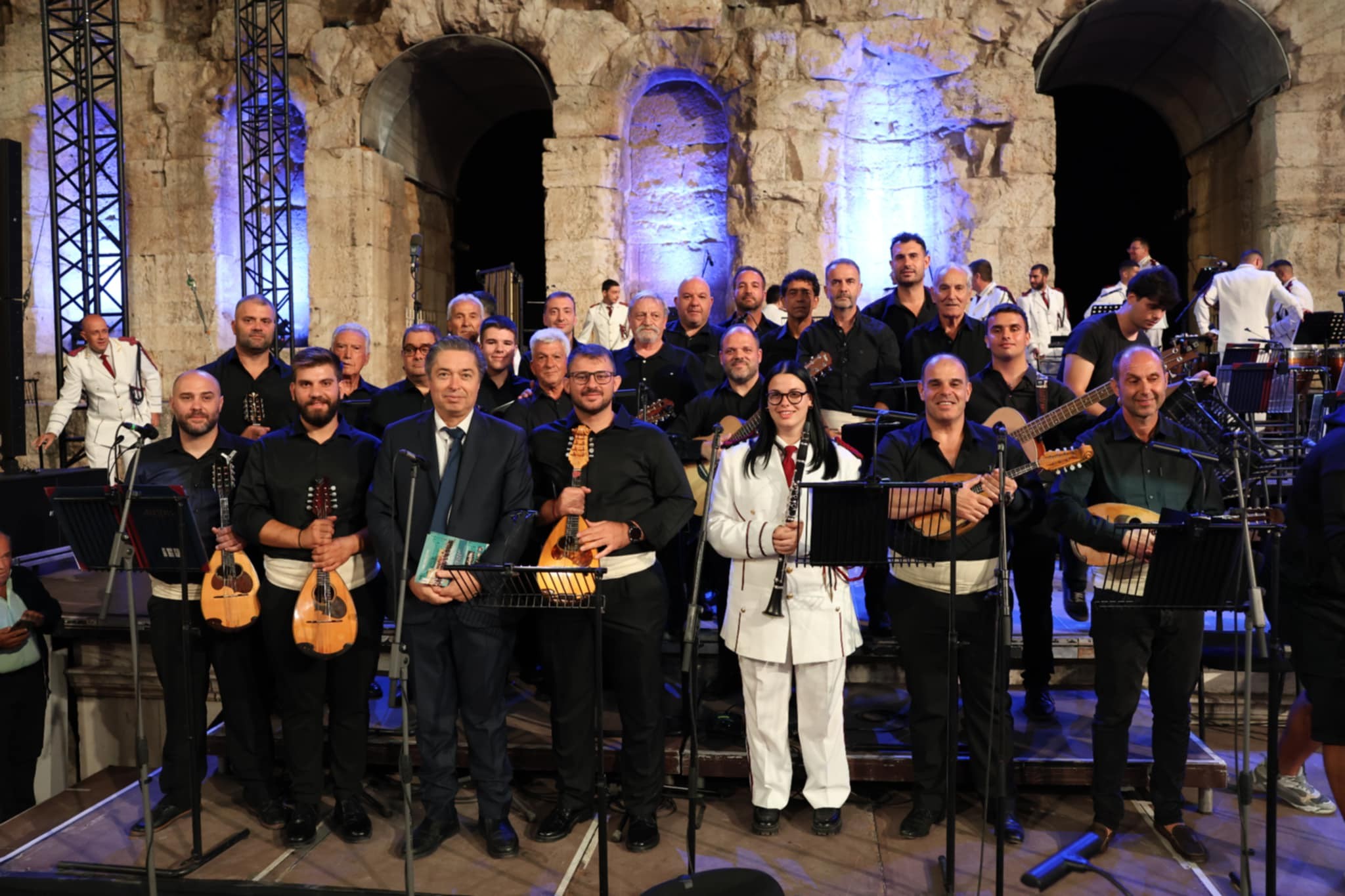 Γιώργος Στασινόπουλος | Επτανησιακές μελωδίες στο Ηρώδειο : «Μας ...